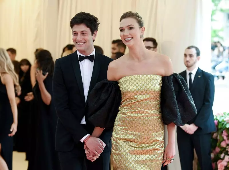 Karlie Kloss pagimdė kūdikį Nr. 1 su vyru Joshua Kushneriu