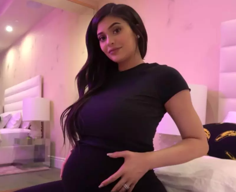 صور Kylie Jenner Baby Bump: صور حمل نجمة 'KUWTK' 1