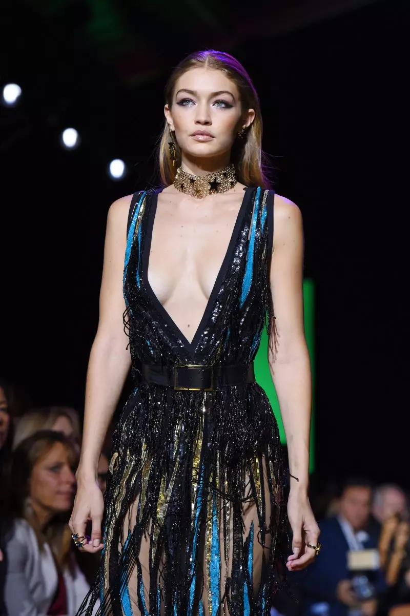 Gigi Hadid sin sujetador