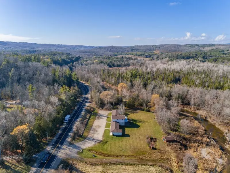 Ang Schitts Creek Rosebud Motel miigo sa merkado sa $1.6million