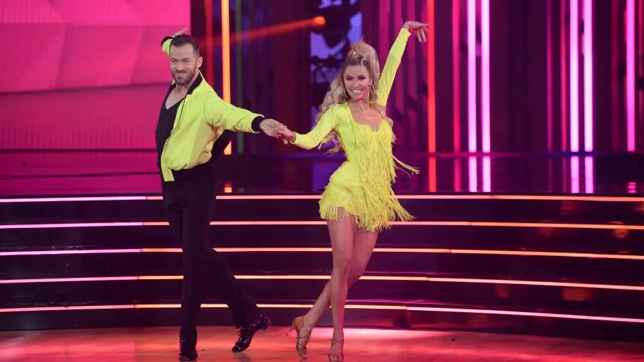 Skor, Kostum lan Tari Minggu 1 'Dancing With the Stars'