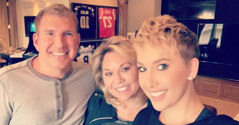 Todd Chrisley se soetste foto's met sy kinders