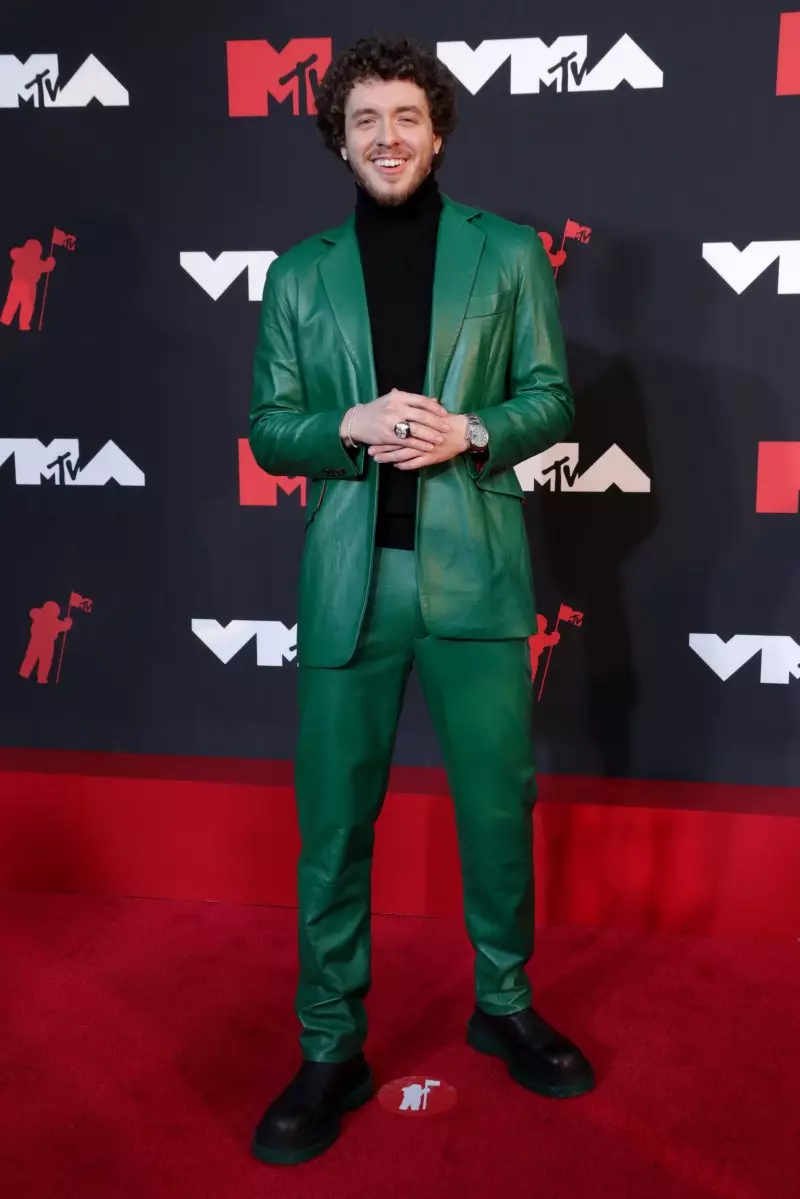 Вашы любімыя зоркі забівалі Чырвоную дарожку MTV VMA 2021: глядзіце фота!