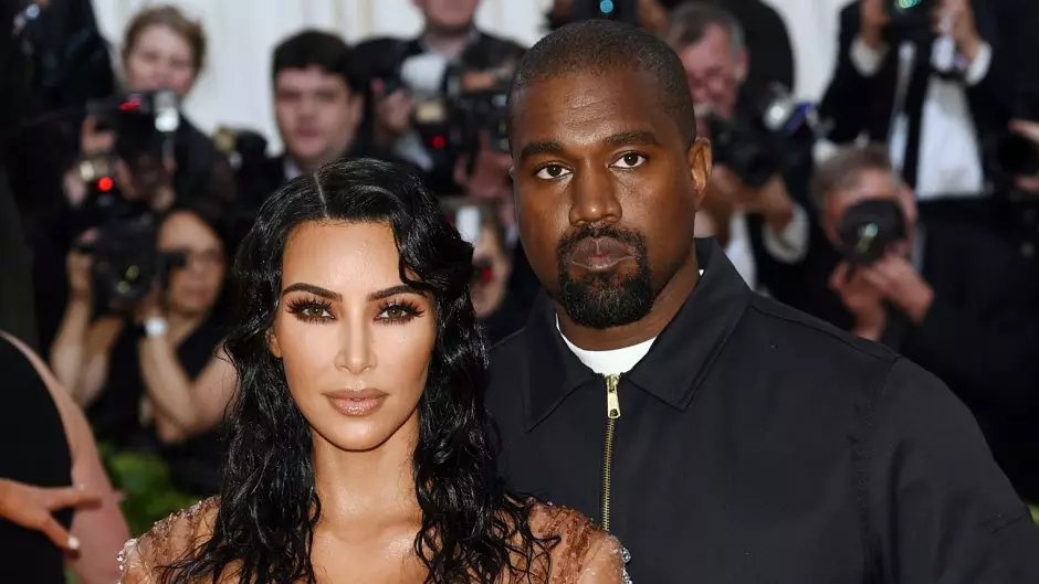 Kim Kardashian Claps Lura Kanye West Iltaqa Gala Ħares Wisq Sexy