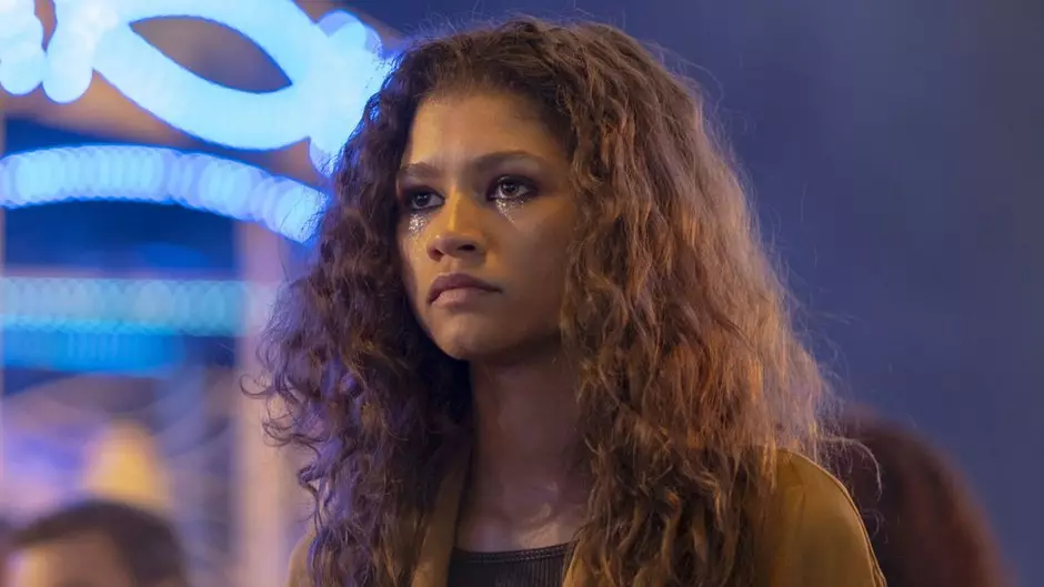 Euphoria Fan nəzəriyyələri Zendaya