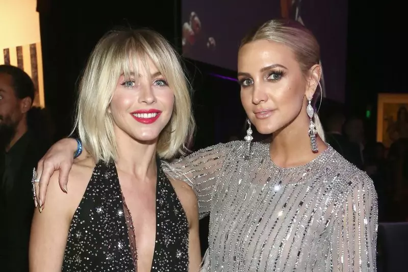 Julianne-Hough-et-Ashlee-Simpson