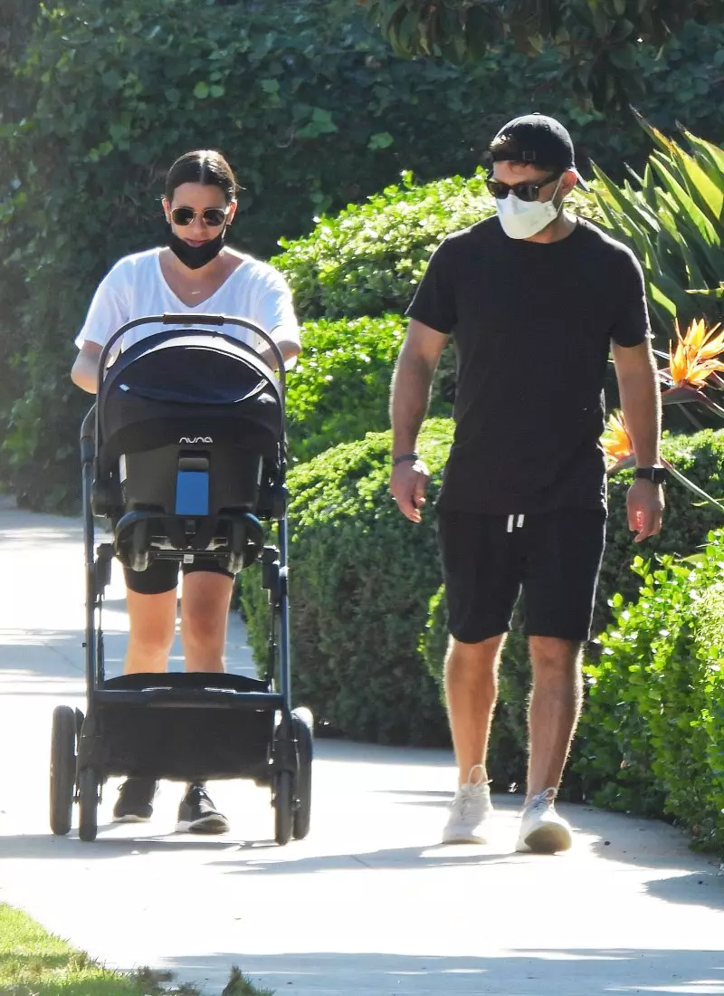 lea-michele-zandy-reich-baby-ever-out-for-wack-santa-monica