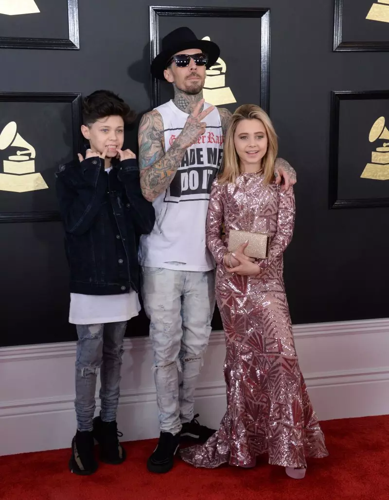 Travis Barker dhe fëmijët e tij në tapetin e kuq