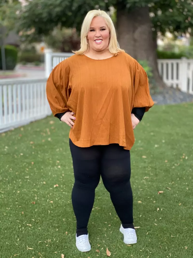 Mama June Enthüllt Neie Makeover No enger Plastesch Chirurgie op hirem Kinn: Kuckt Hir Look!