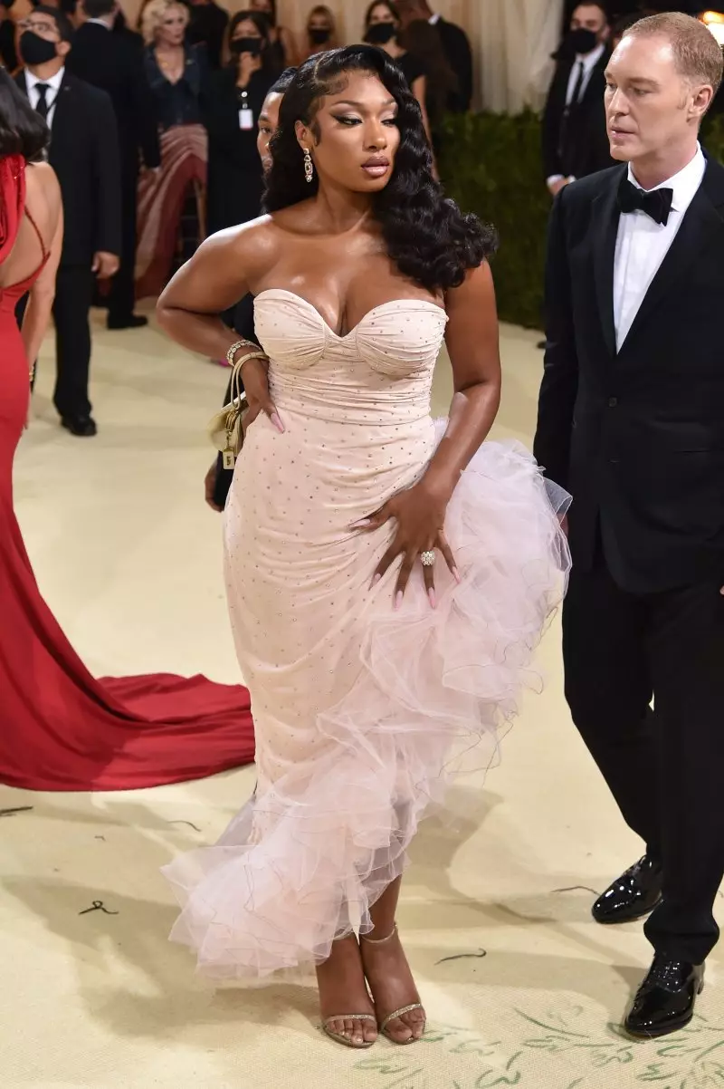 megan-thee-stallion-veshja më e mirë-më e keqe-met-gala-2021