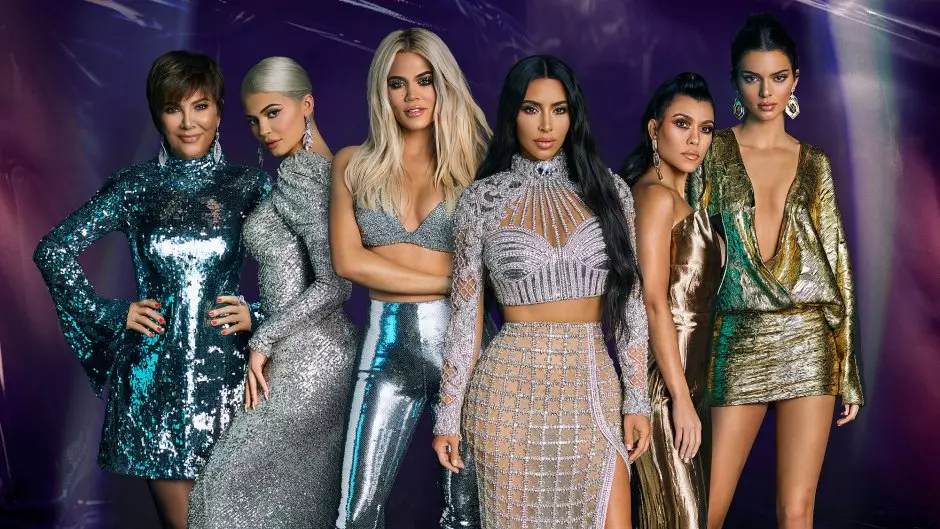 Kylie-Jenner-er-den-rigeste-Kardashian-Jenner-cast-billede