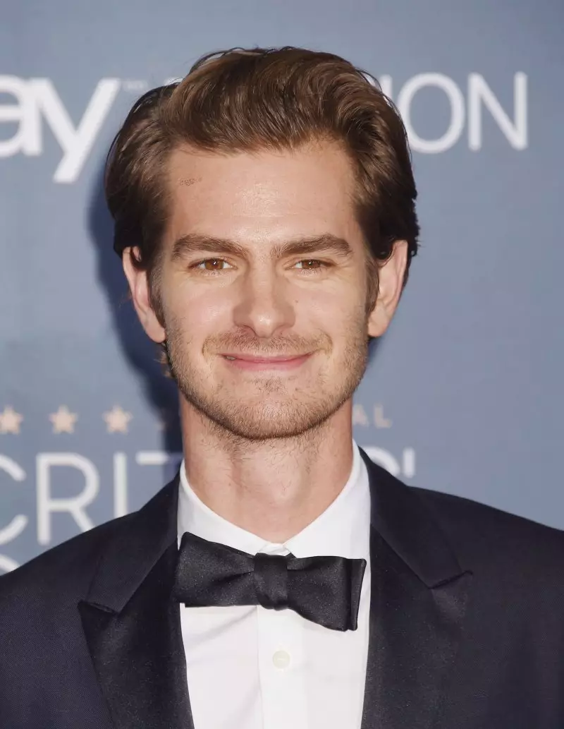 U-Andrew Garfield eDisneyland