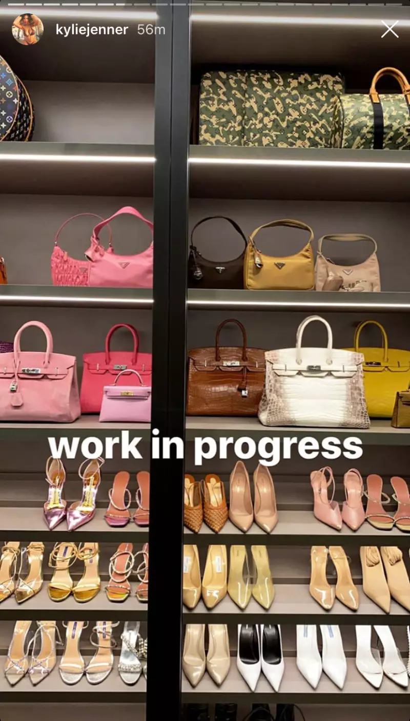kylie-jenner-håndtaske-sko-skab-arbejde-i-fremskridt