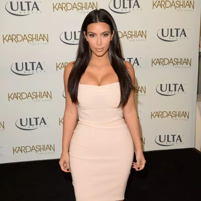 Sujetador push up con escote de Kim Kardashian