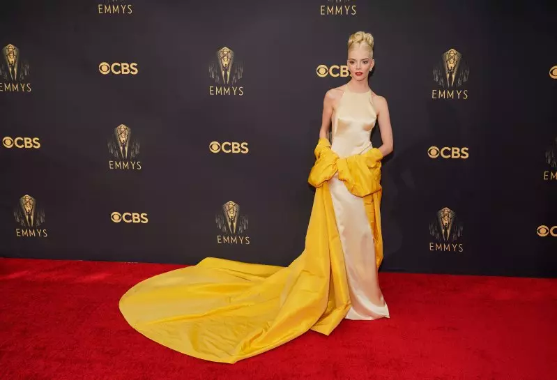 2021 Emmys An Chóirithe is Fearr agus is Measa