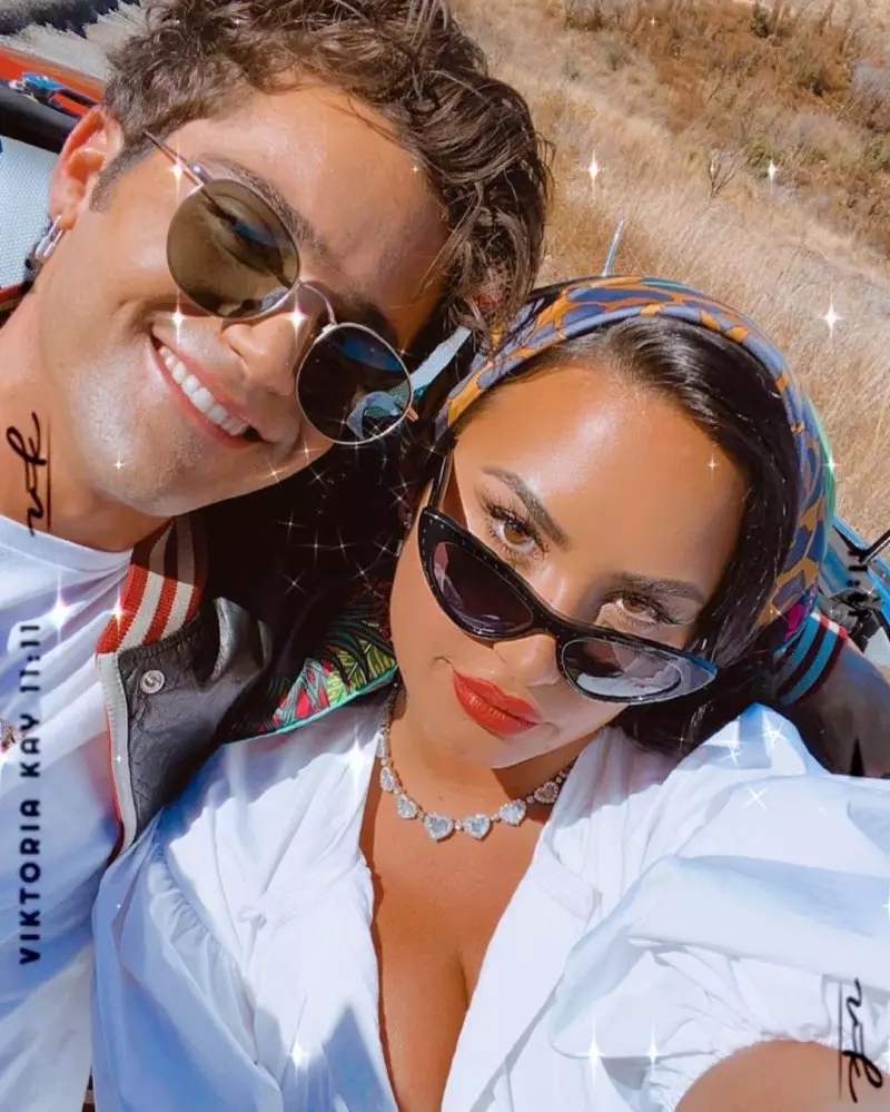 Demi Lovato na nwunye Max Ehrich Split