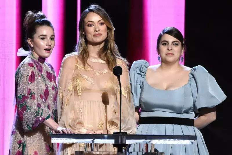 Likhau tsa 2020 GLAAD Kaitlyn Dever, Olivia Wilde, Beanie Feldstein