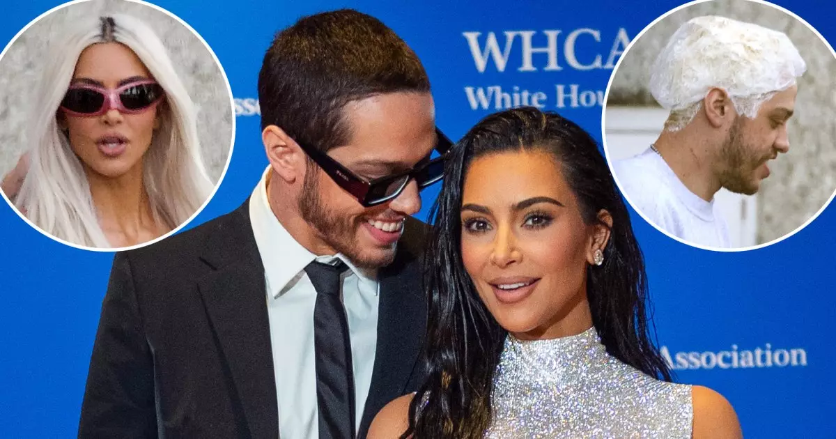 Kim Kardashian, Pete Davidson Ali ndi Tsitsi Lofananira: Zithunzi