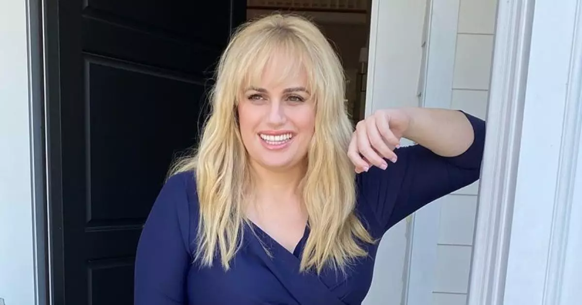 Rebel Wilson alcanzou o seu "peso obxectivo" de 74 kg ou 164 libras