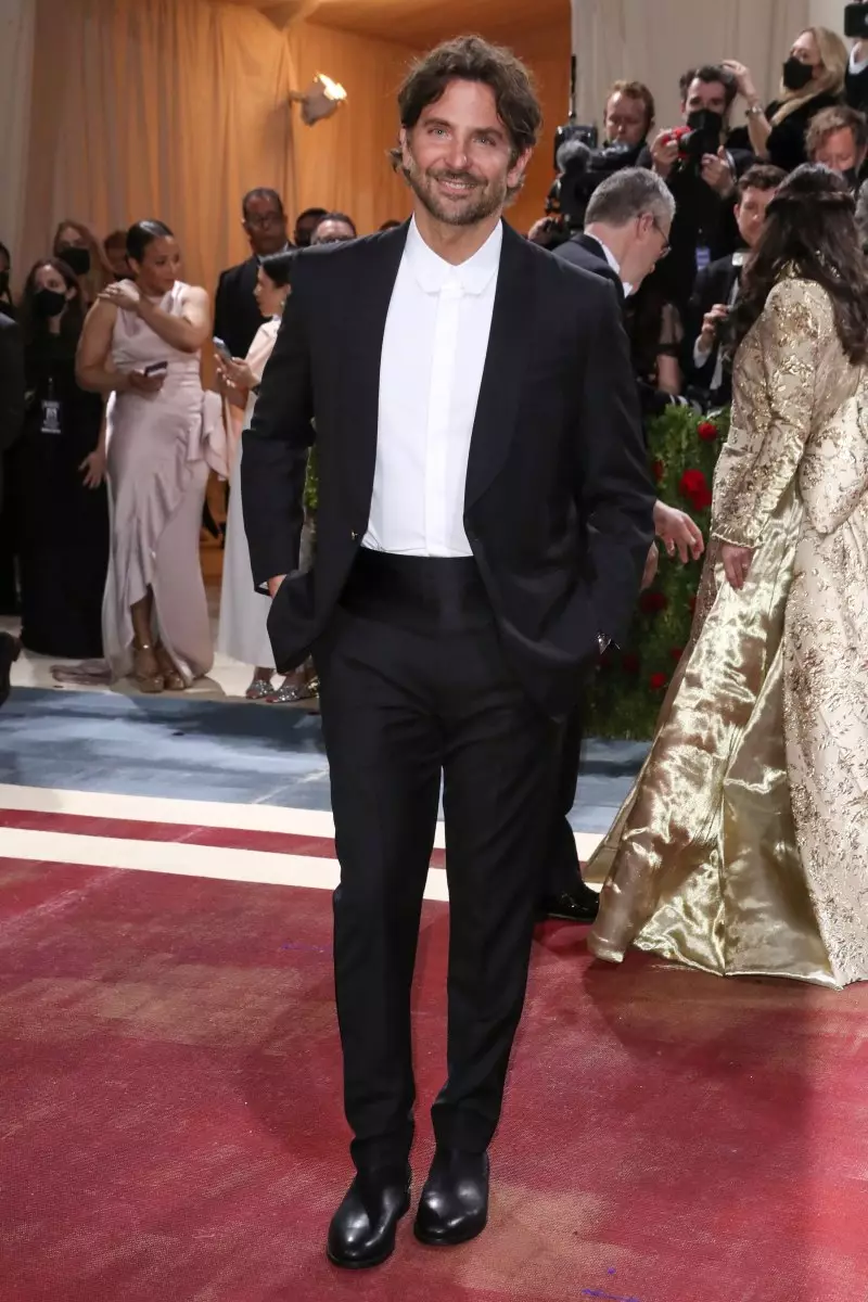 時尚界最盛大的夜晚！看看所有名人在 2022 年的 Met Gala 上都穿了什麼