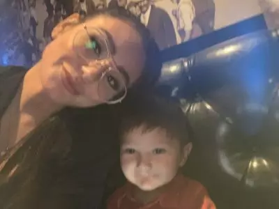 JWoww ndi Boyfriend Zach Amawoneka 'Osangalala Kwambiri' Ali Kukadya 8773_3