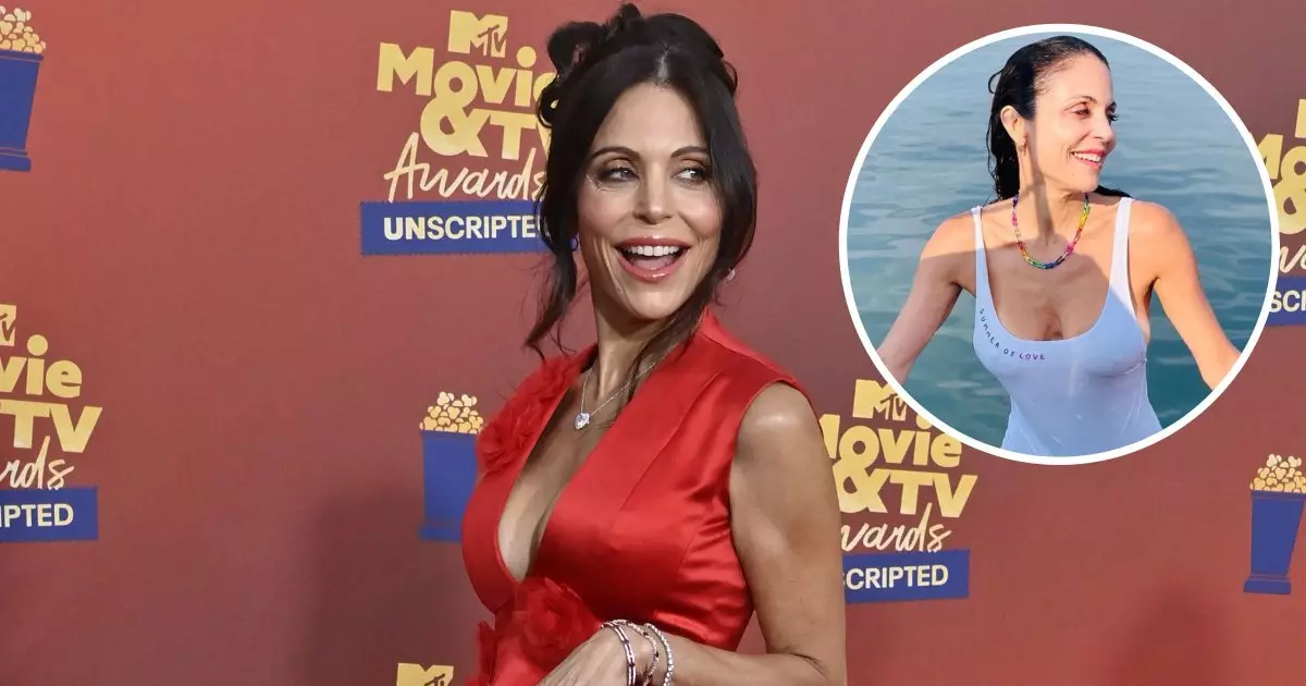 Lluniau Bethenny Frankel Bikini: Ei Lluniau Swimsuit Gorau