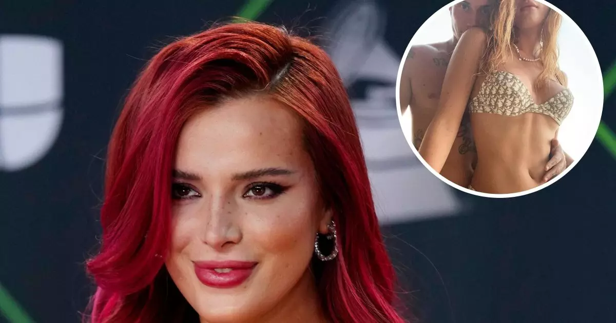 Mga Litrato sa Bella Thorne Bikini: Tan-awa ang Aktres nga Naka-Baligo