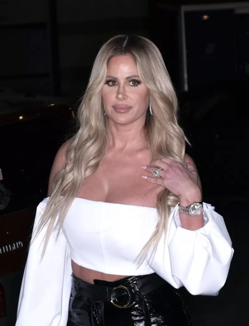 kim-zolciak-nyata-ibu rumah tangga-plastik-bedah