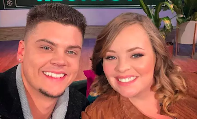 Tyler Baltierra ji bo Catelynn Lowell rêza rojbûna şîrîn diweşîne