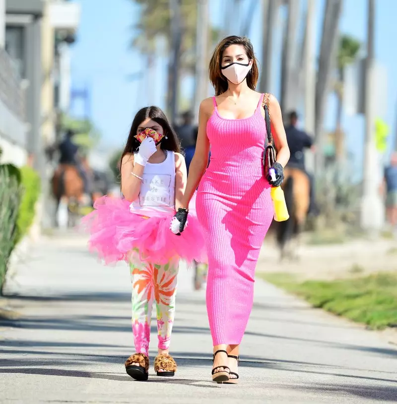 Farrah Abraham jeung putri Sophia leumpang dina outfits tutu pink cocog