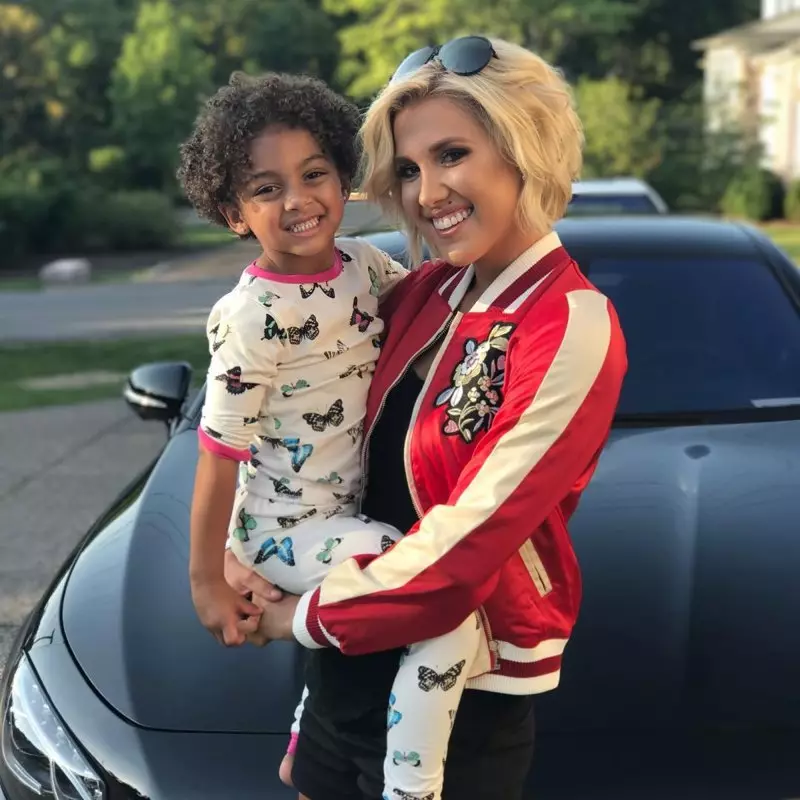 Chloe Chrisley Cutest بلدان جزر المحيط الهادئ