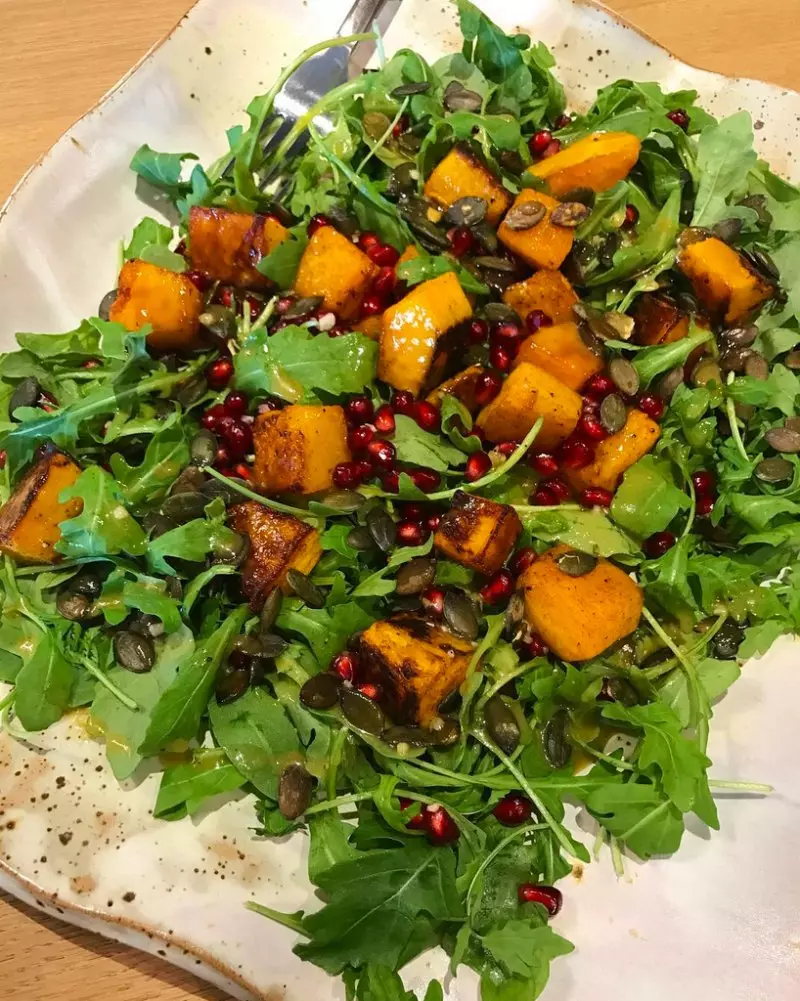 Chrissy-Teigen-Roasted-butternut-squash-over-arugula-su-garlicy-honey-dijon-dressing-nov-2016.jpg