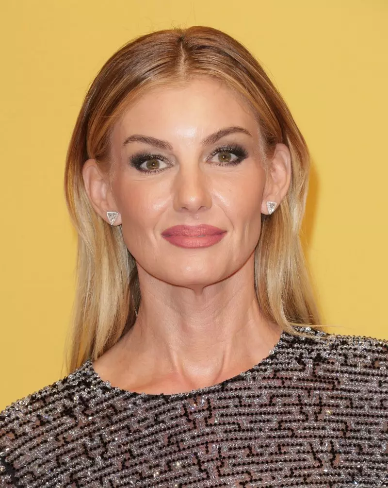 Chirurgia plastyczna Faith Hill dawniej i dziś