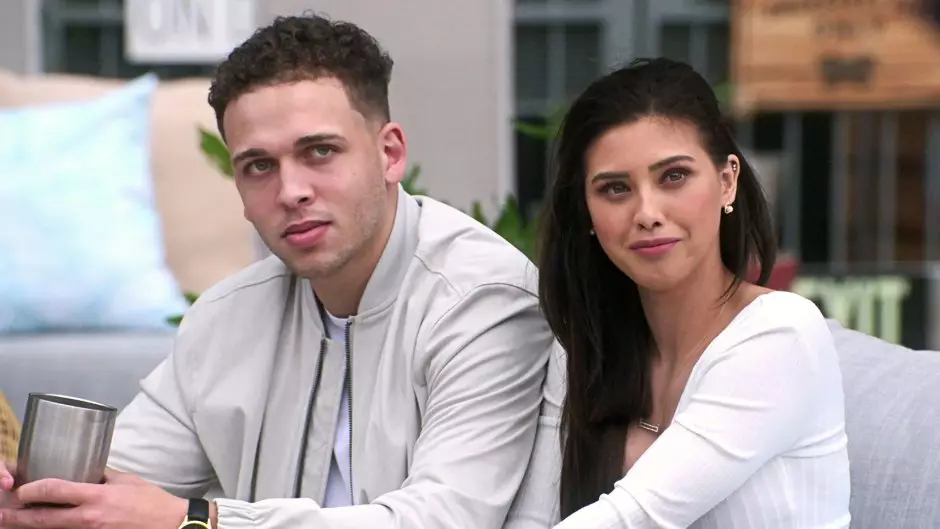 Ontmoet die paartjies op Netflix se 'The Ultimatum: Marry or Move On': Cast Details!