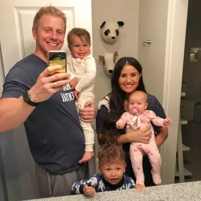 Sean Lowe og Catherine Giudici med tre barn